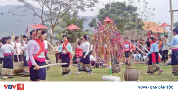 Lễ hội vào hang nàng Han | VOV4.VOV.VN